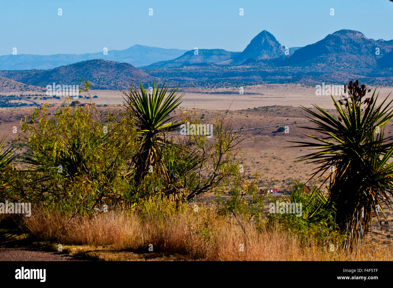 USA, Fort Davis, Texas, Davis Mountains State Park, Skyline Drive Views ...