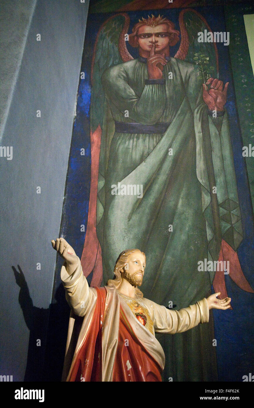 Wall mural 'Prudence 'created by Croatian artist Maxo Vanka above the ...