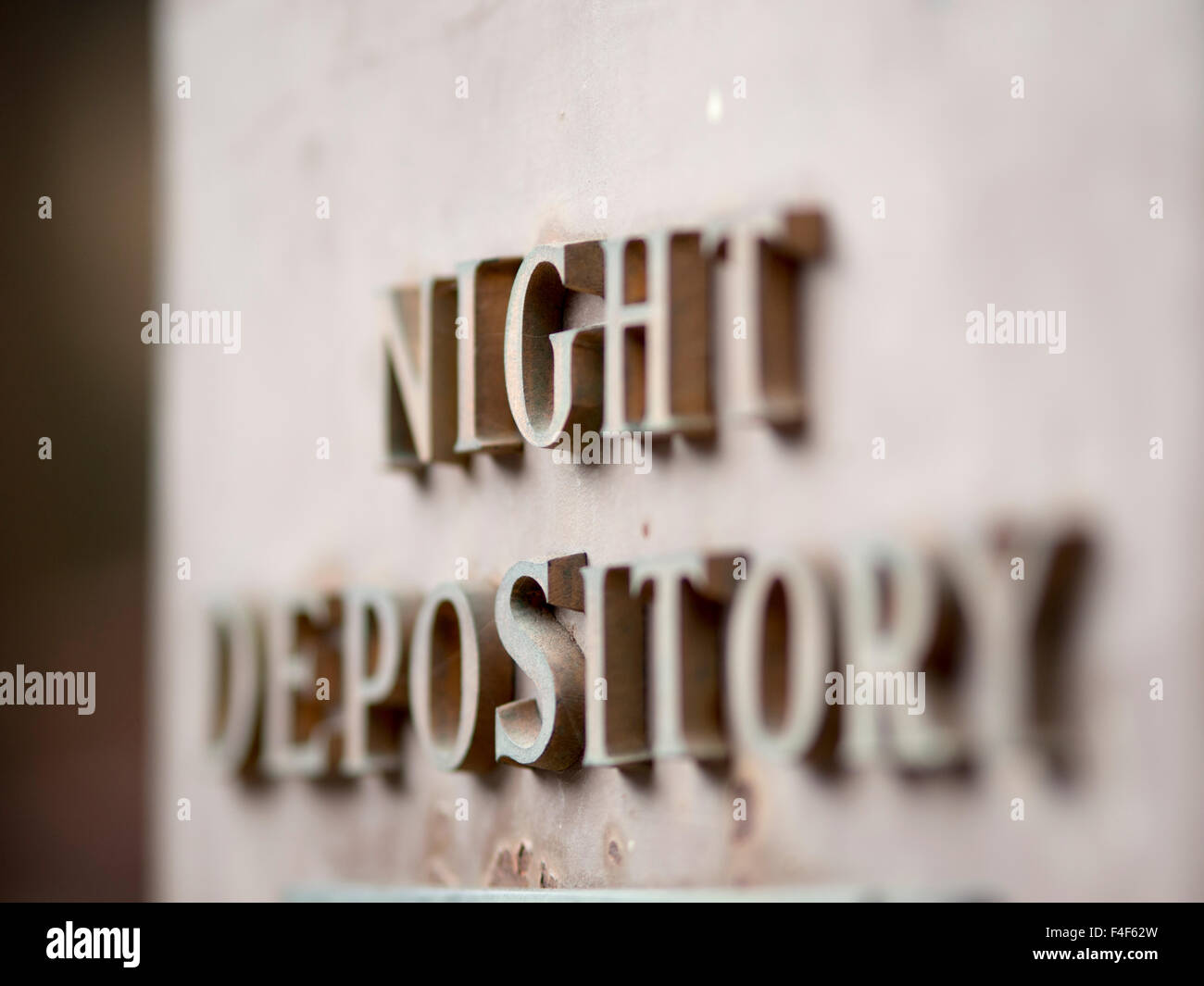 Night safe facility hi-res stock photography and images - Alamy