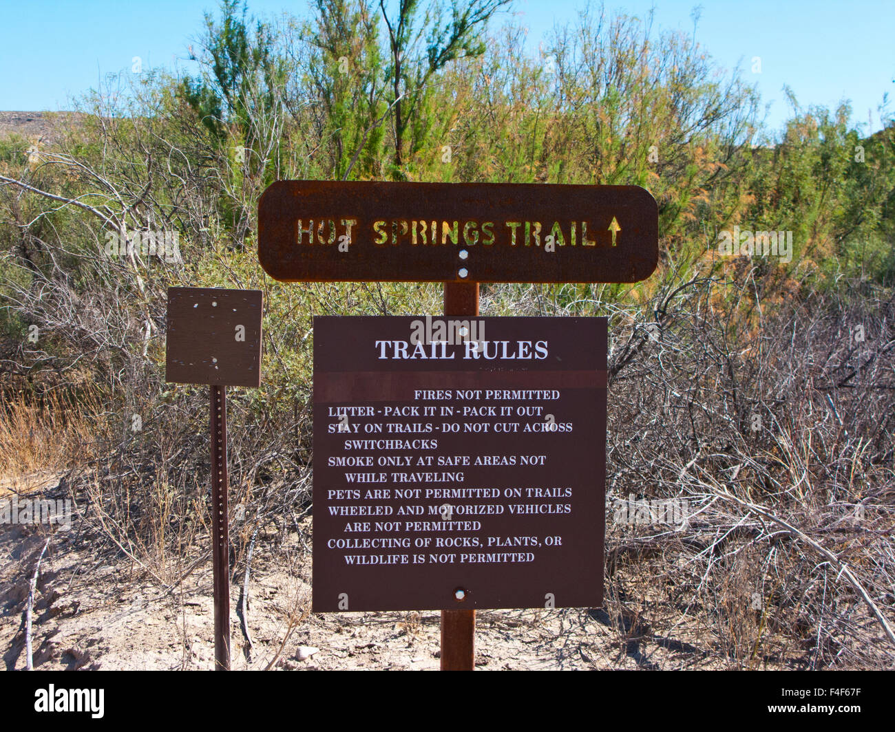 USA, Texas, Big Bend National Park, Hot Springs Trail Directional Sign ...