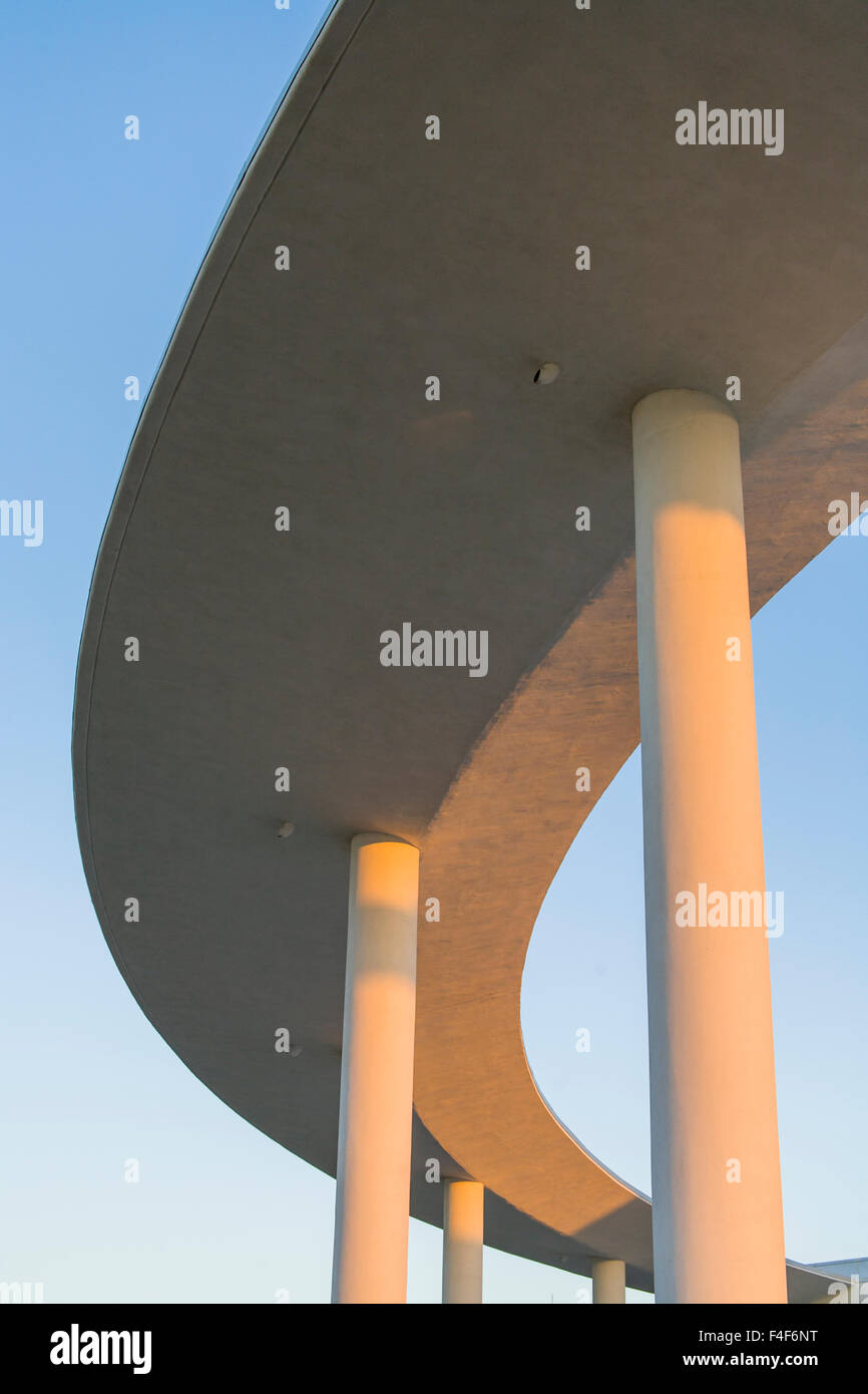 USA, Austin, Texas, Circular Ring-Beam around City Terrace, a prominent ...