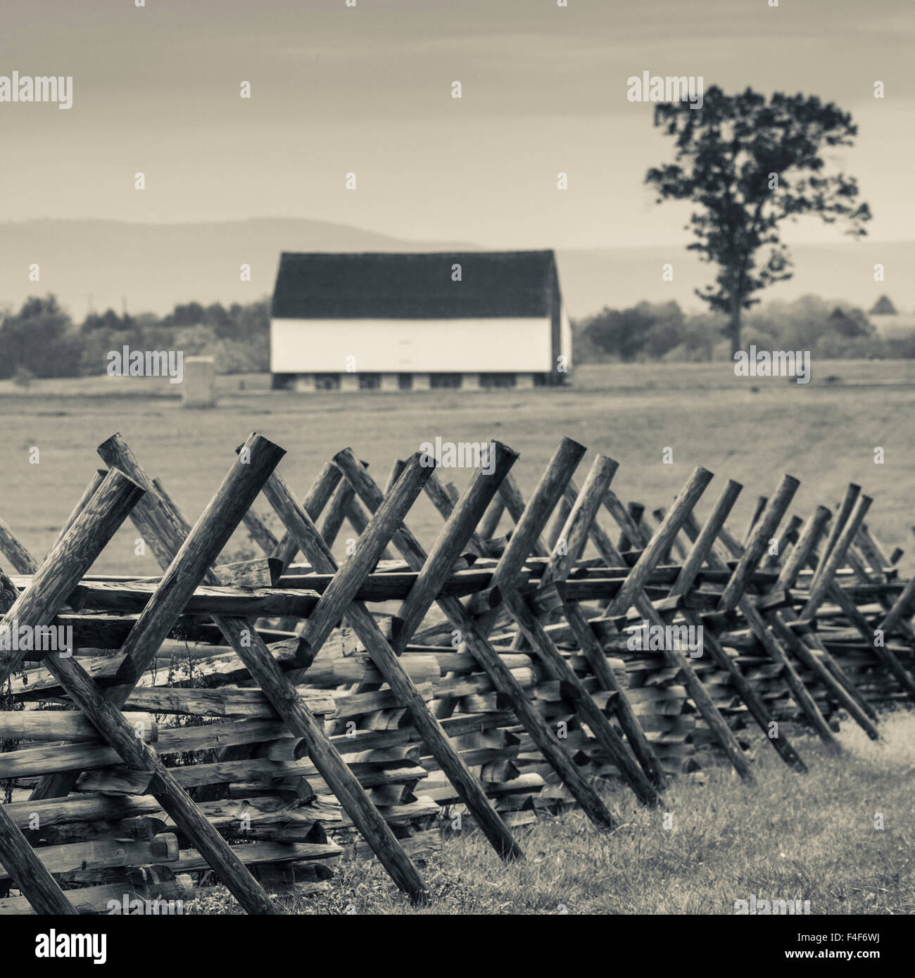 USA, Pennsylvania, Gettysburg, Battle of Gettysburg, battlefield fence ...