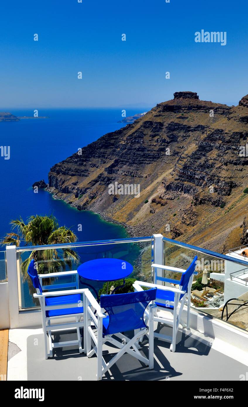Greek blue table and chairs hi-res stock photography and images - Alamy