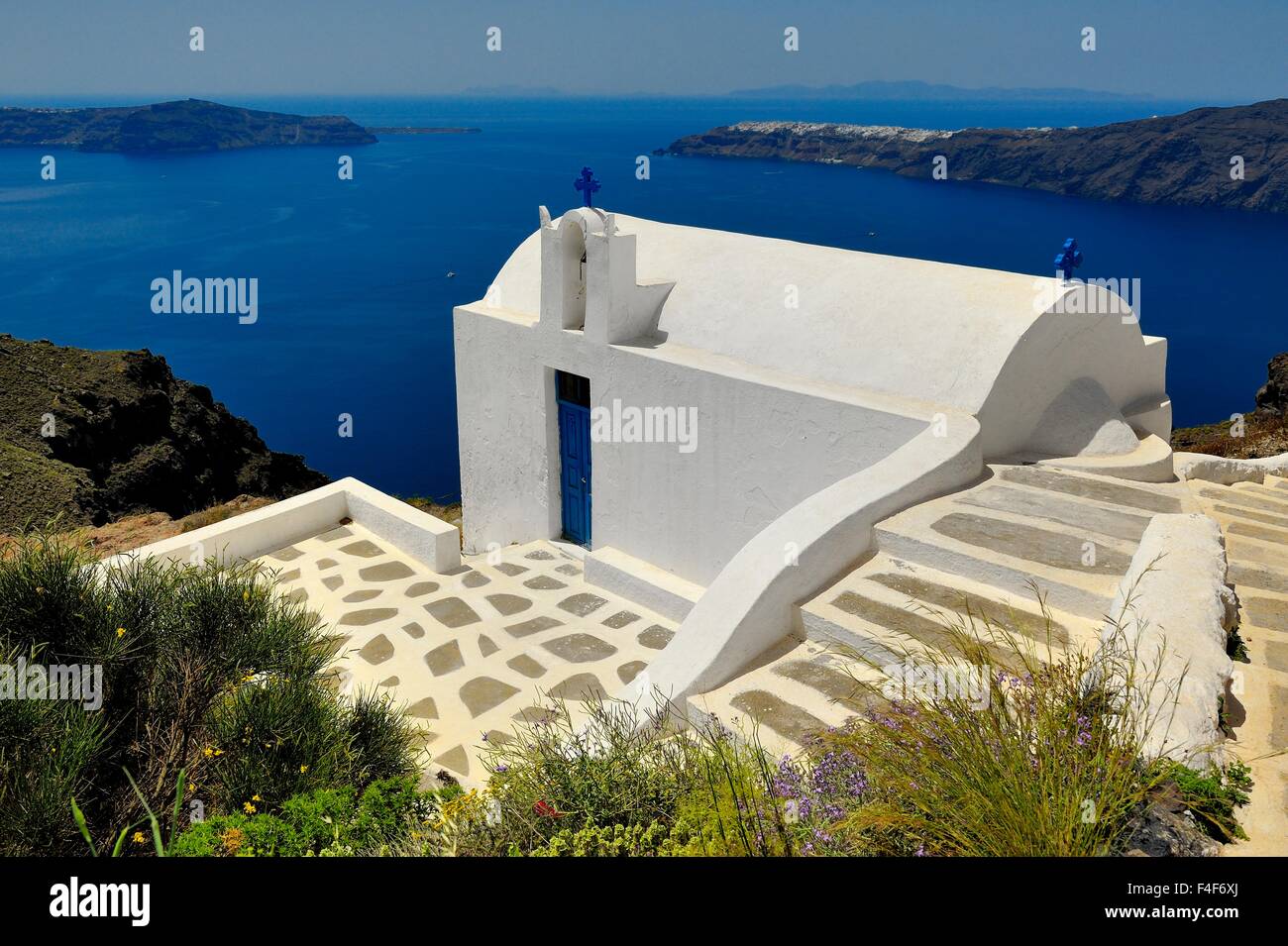 Small orthodox churches hi-res stock photography and images - Alamy