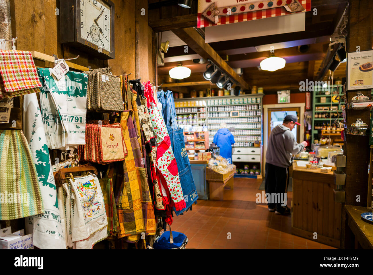 General store interior hi-res stock photography and images - Alamy