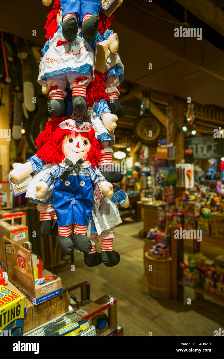General store interior hi-res stock photography and images - Alamy