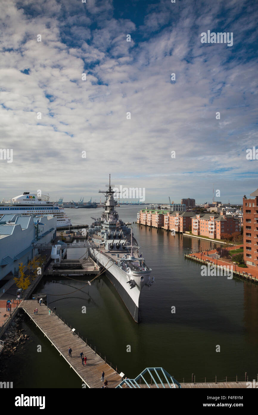 Ww2 Era Battleship Uss Wisconsin High Resolution Stock Photography and ...