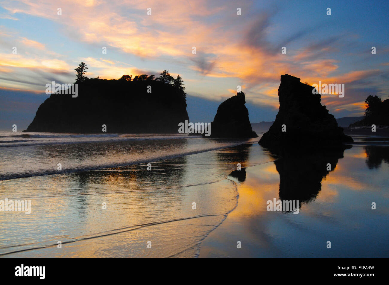 Twilight, Ruby Beach, Olympic National Park, Washington, USA Stock ...