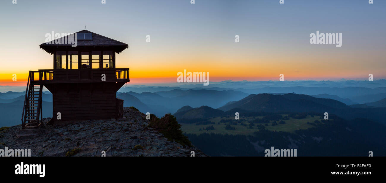 USA, Washington State. Panorama looking northwest from Mt. Fremont ...