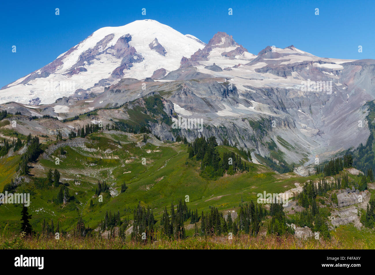 USA, Washington, Mount Rainier National Park, Mount Rainier and Little ...