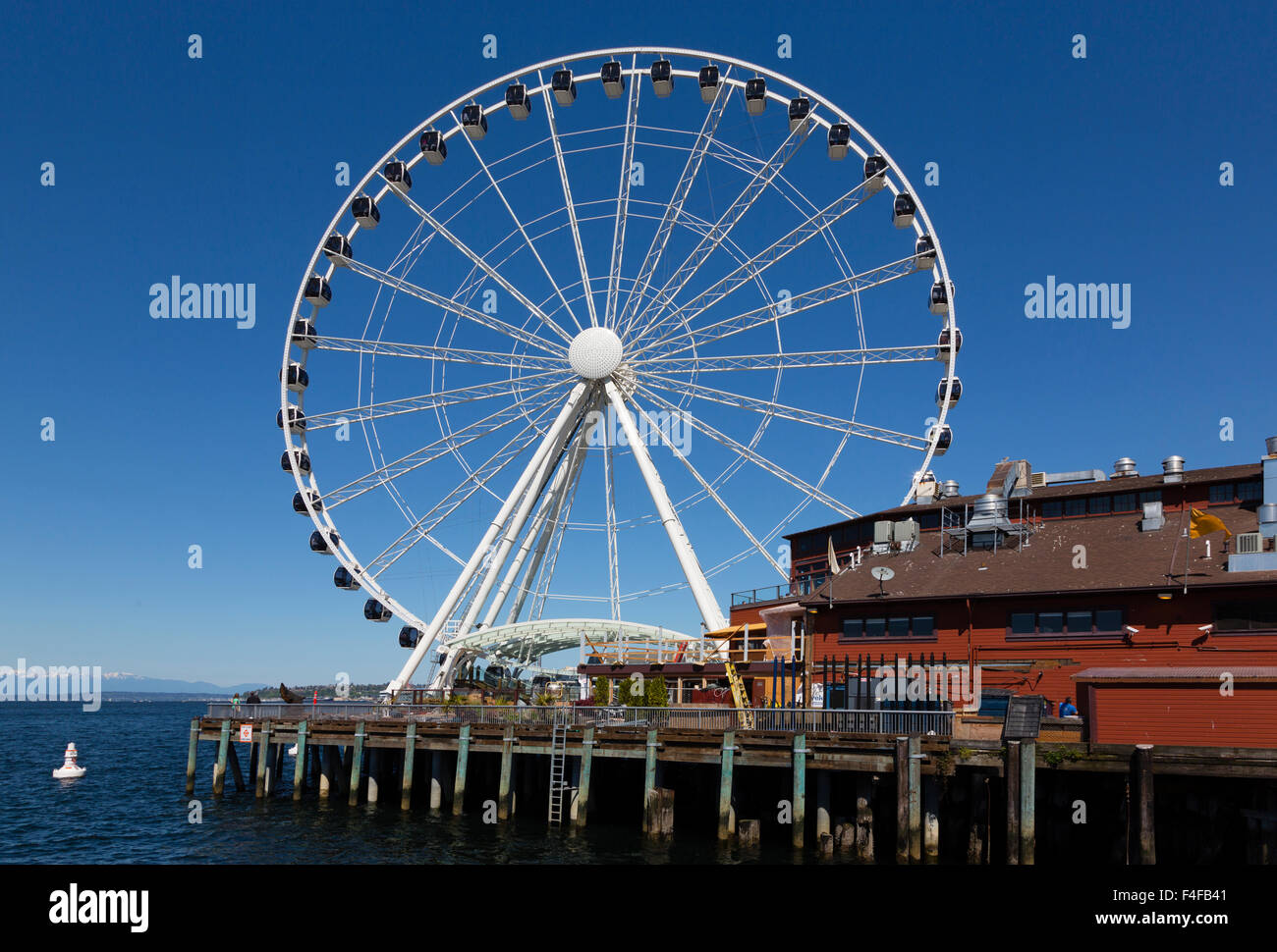 USA, Washington, Seattle, The Seattle Great Wheel, at Pier 57 on the ...