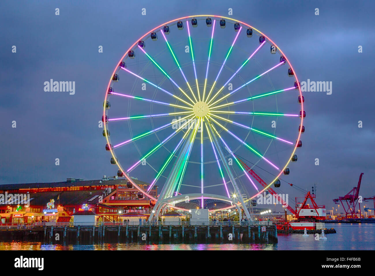 The Seattle Great Wheel, Seattle, Washington, USA Stock Photo - Alamy