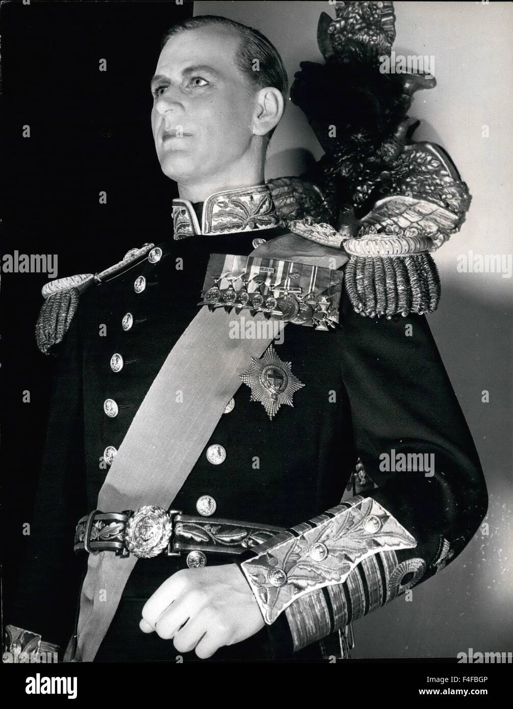 Order of the garter sash hi-res stock photography and images - Alamy