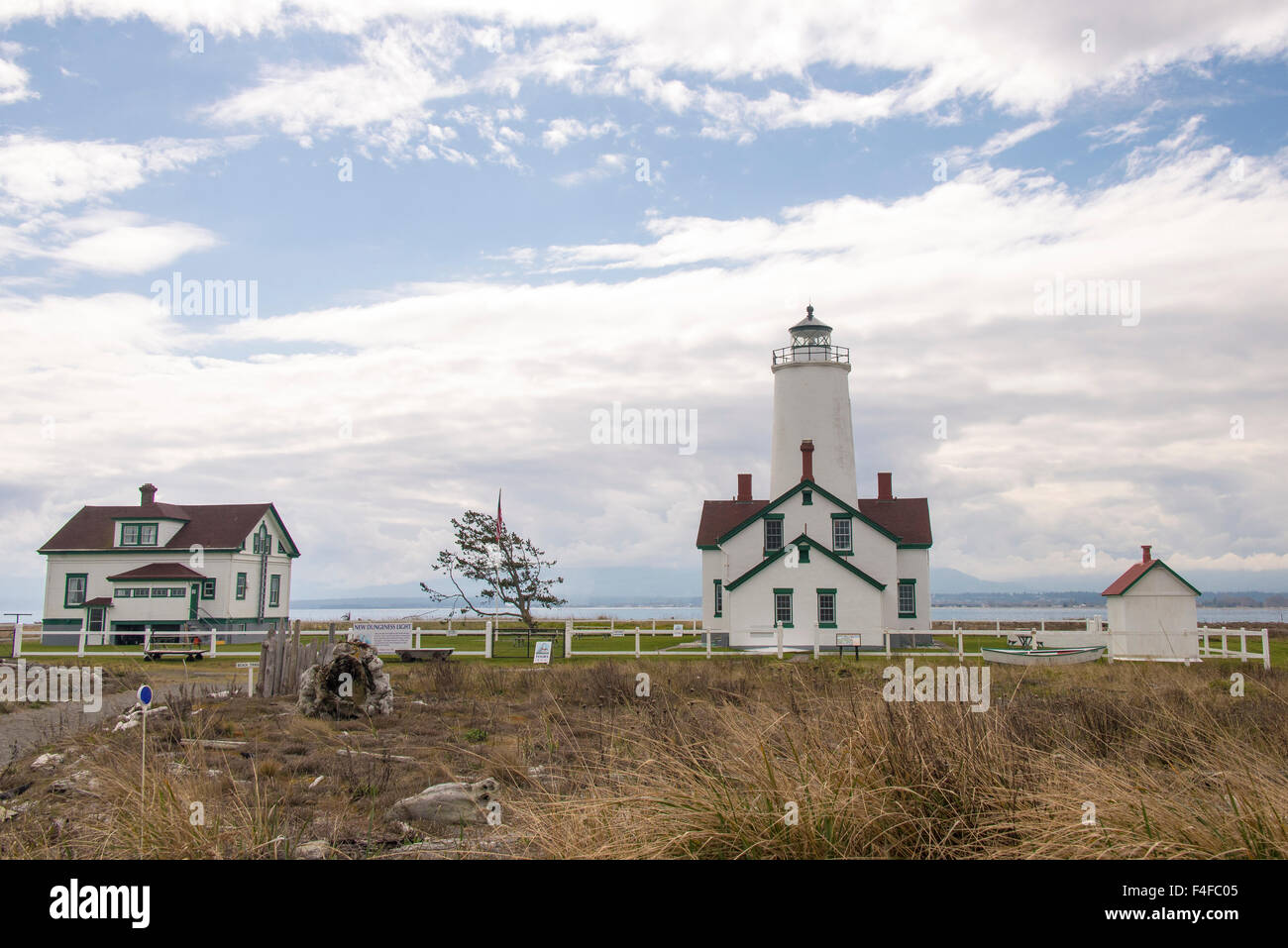 USA, Washington State. Dungeness Spit Lighthouse on largest sand spit ...
