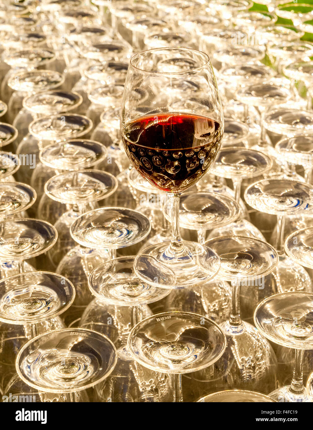USA, Washington, Seattle. Wine glasses at a banquet Stock Photo - Alamy
