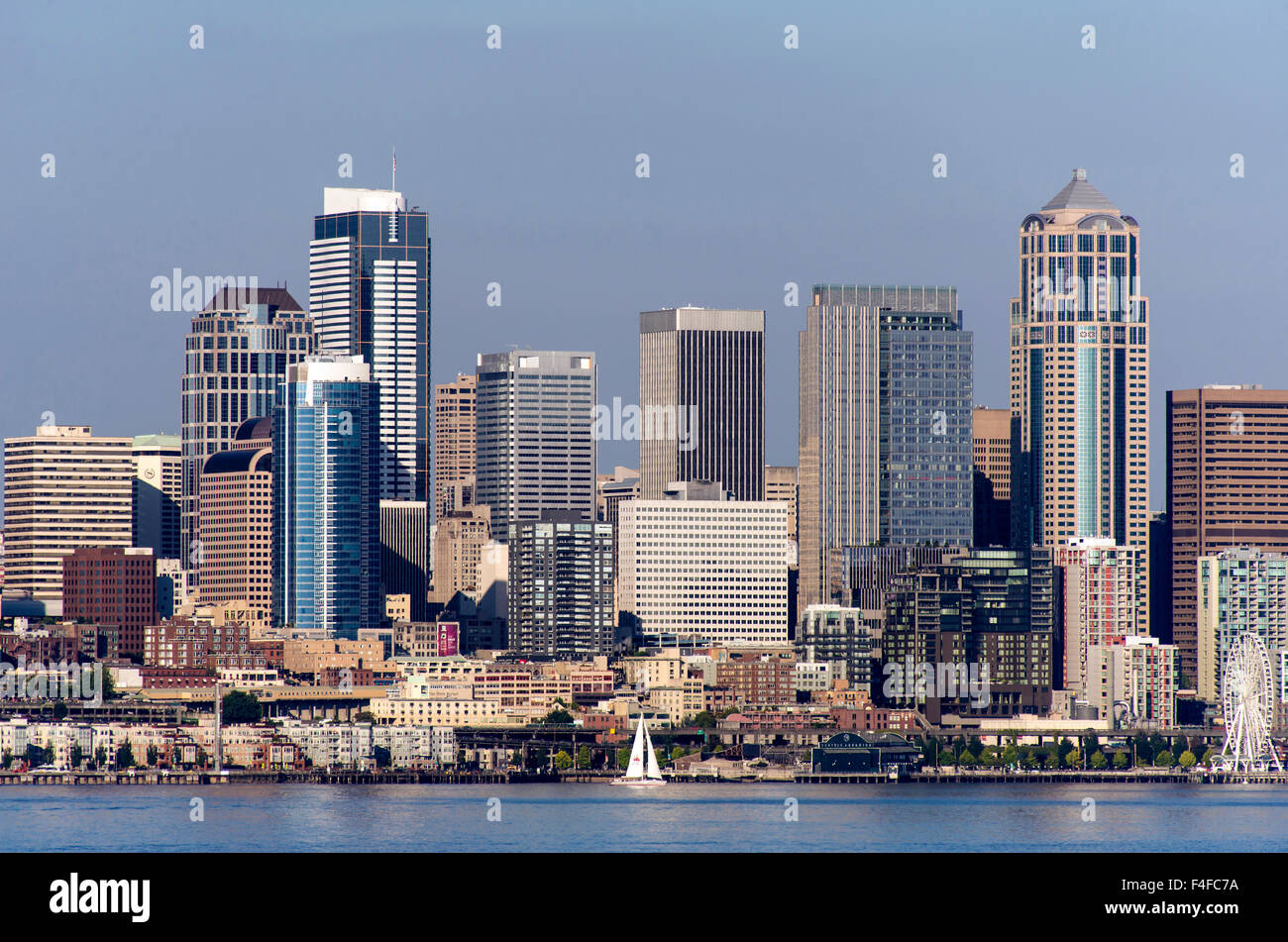Seattle skyline washington from bainbridge hi-res stock photography and ...