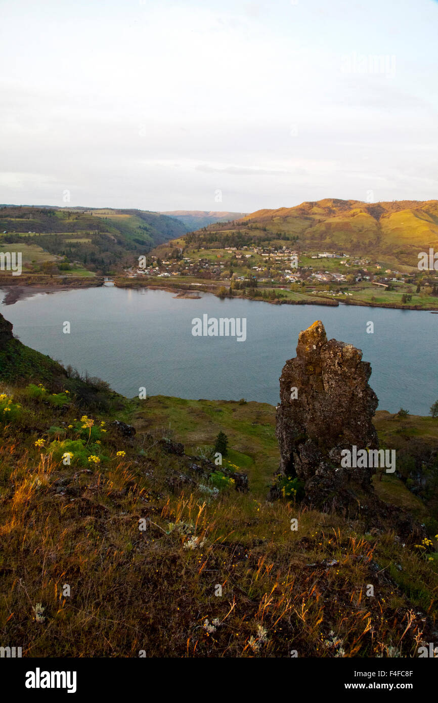 USA, Washington State. Town of Lyle along the Columbia Gorge Stock ... USA, Washington State. Town of Lyle along the Columbia Gorge Stock ...