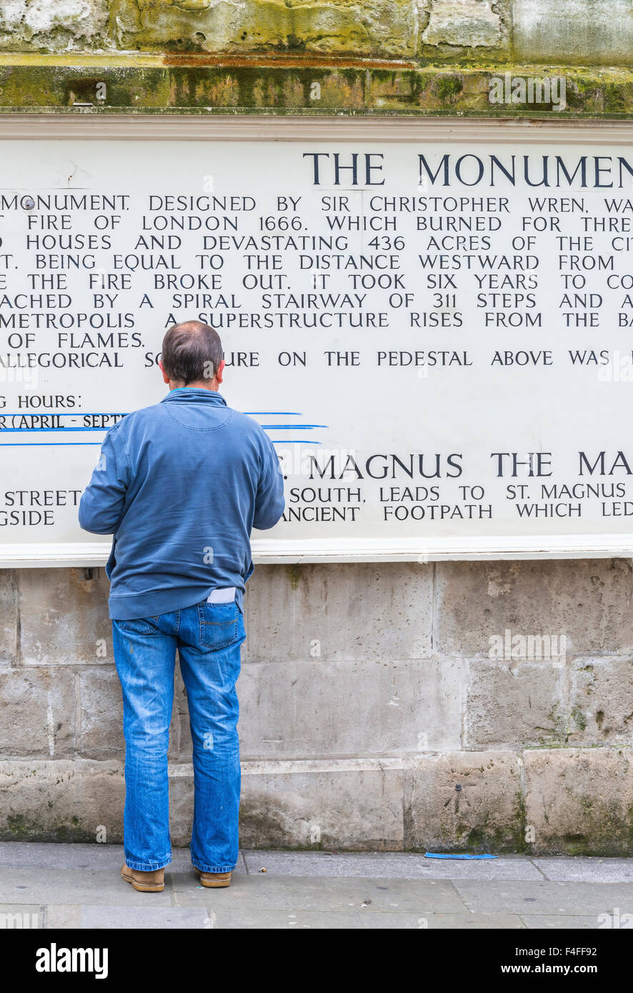 Professional writer street hi-res stock photography and images - Alamy