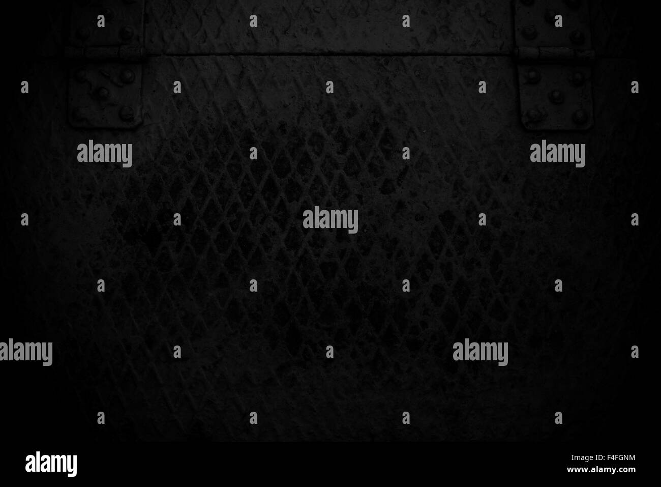 dark grunge Steel mesh screen background and texture Stock Photo - Alamy