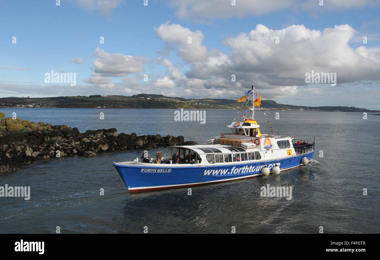 Forth boat tours hi-res stock photography and images - Alamy