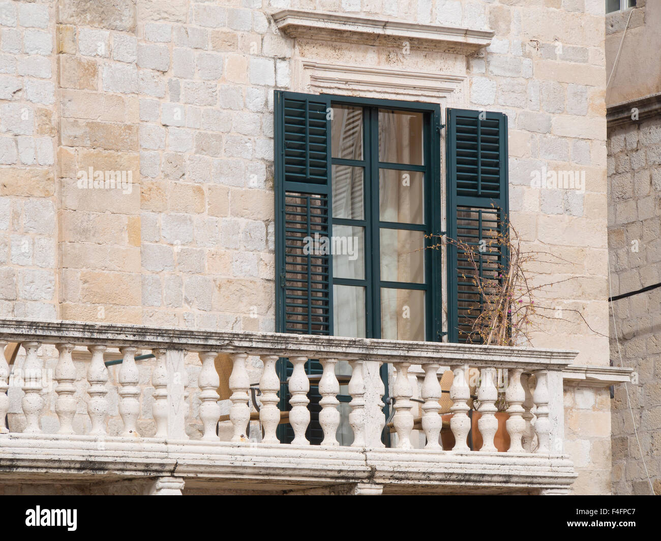 Ornate shutters hi-res stock photography and images - Alamy