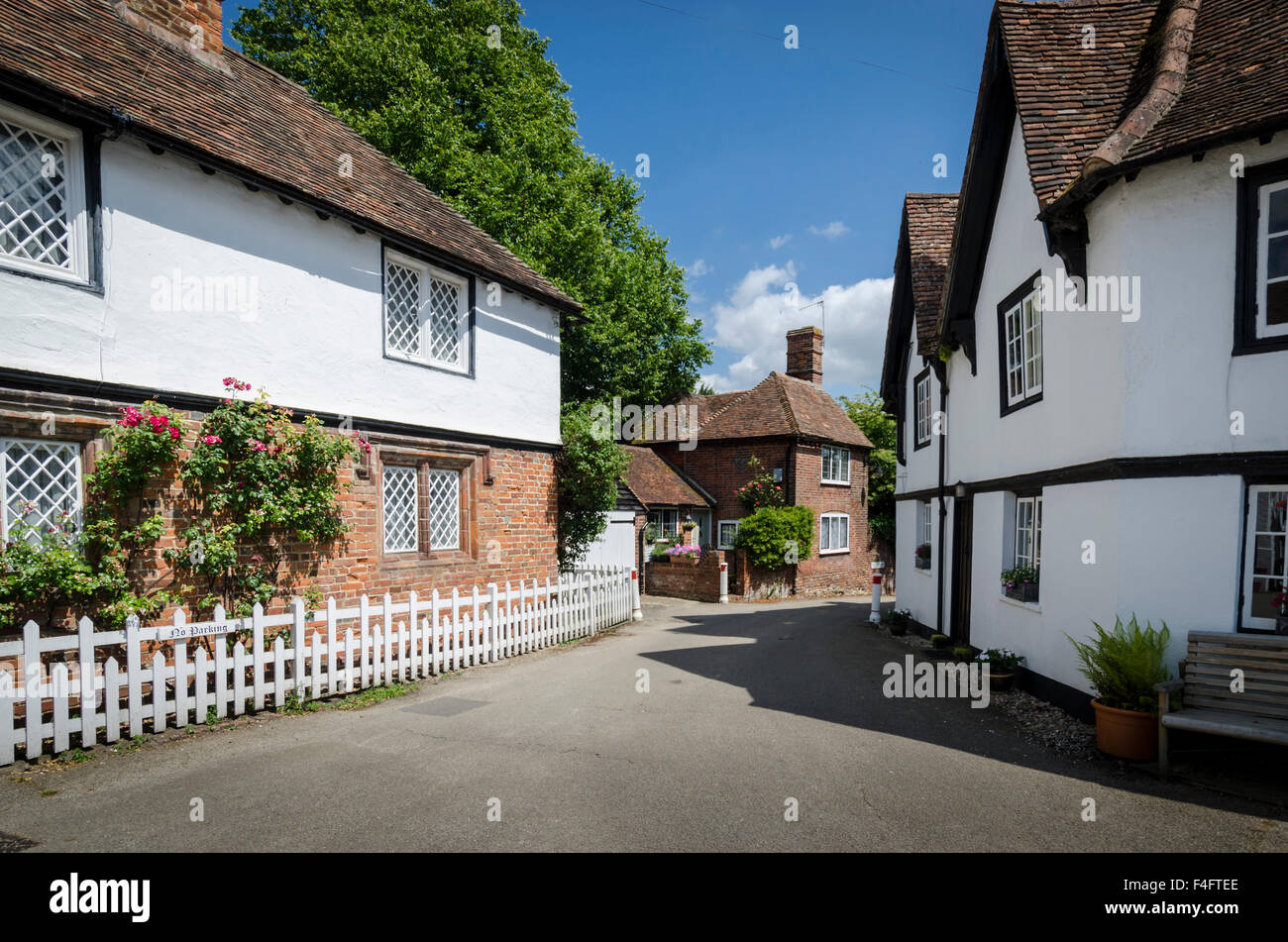 Ancient village street with pretty cottages, Chilham, Kent, UK Stock ...