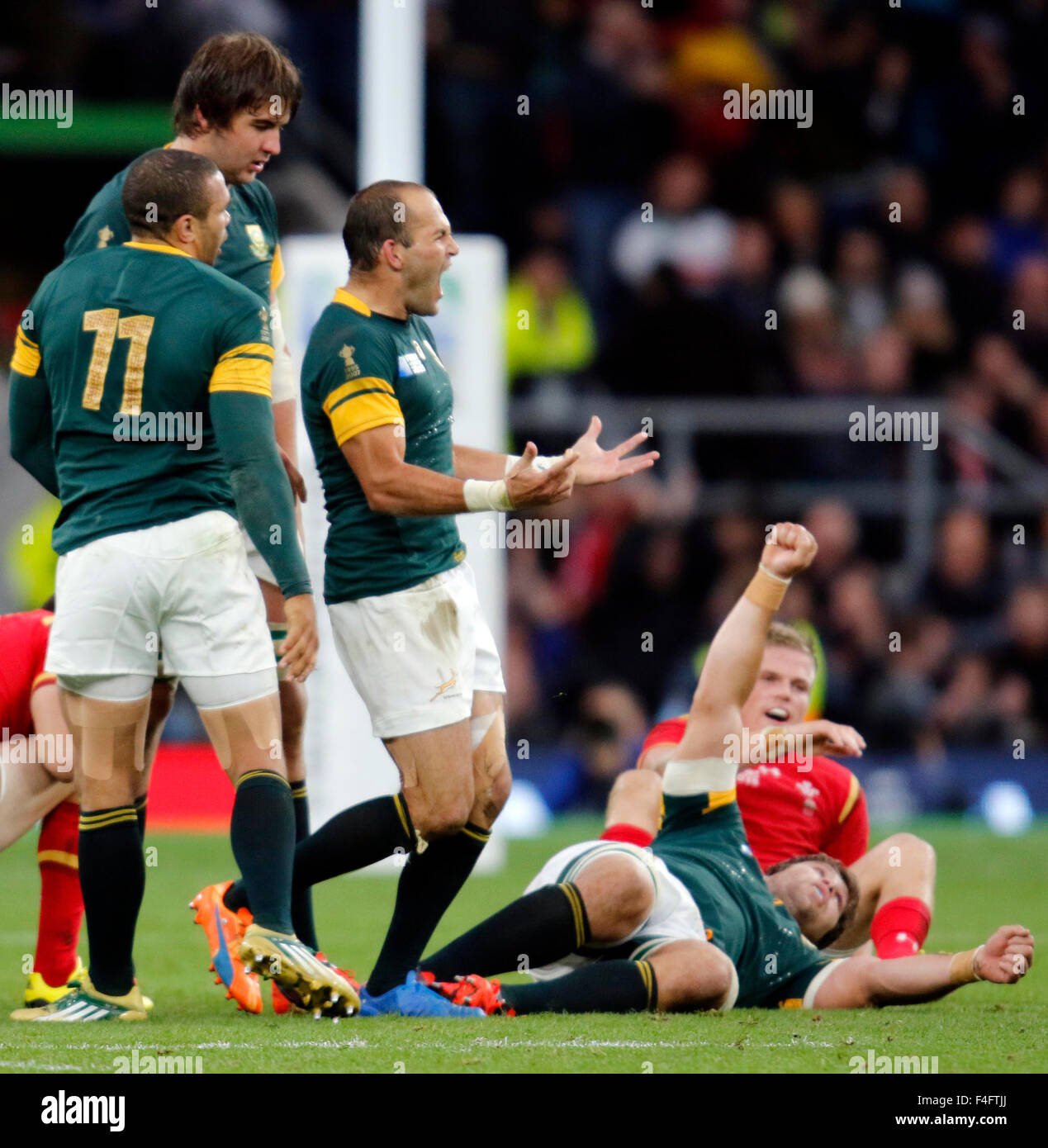 London, UK. 17th October, 2015. Fourie Du Preez Celebrates Win South ...