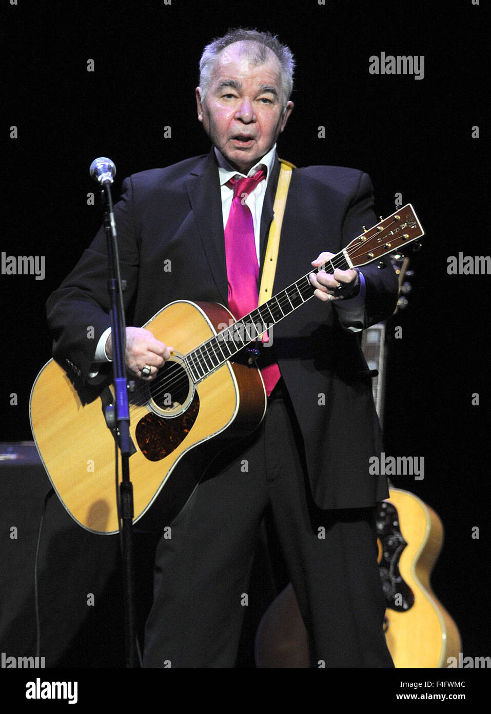 Folk singer john prine hi-res stock photography and images - Alamy