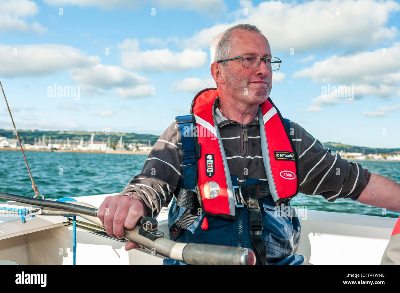 Wearing a lifejacket hi-res stock photography and images - Alamy
