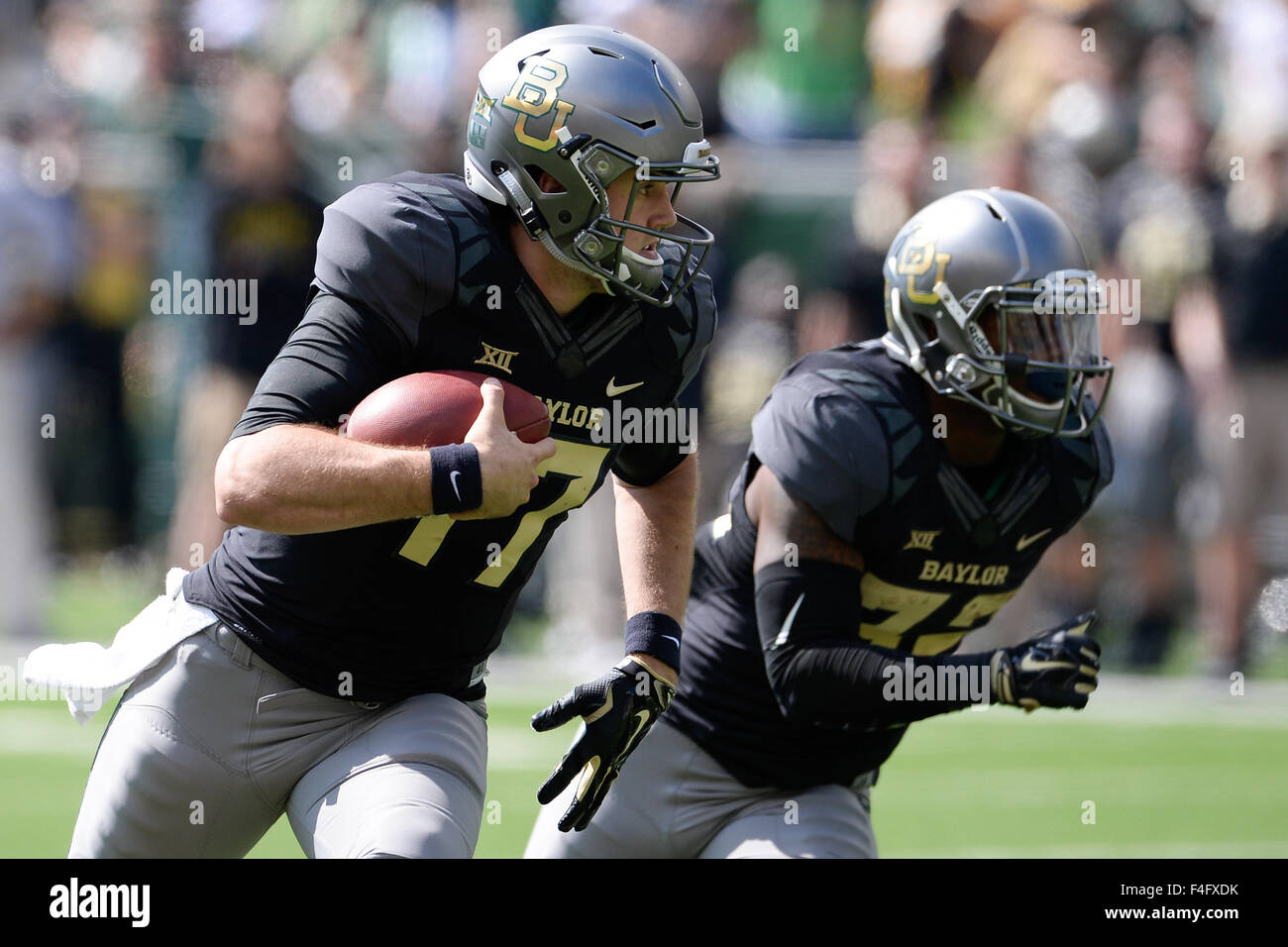 Waco, Texas, USA. 17th Oct, 2015. Baylor Bears quarterback Seth Russell ...