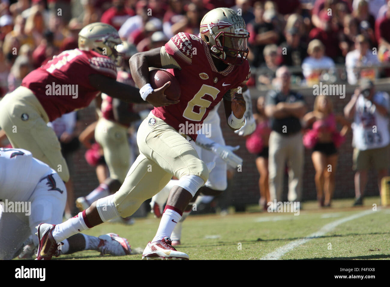 October 17, 2015: Florida State Seminoles quarterback Everett Golson (6 ...