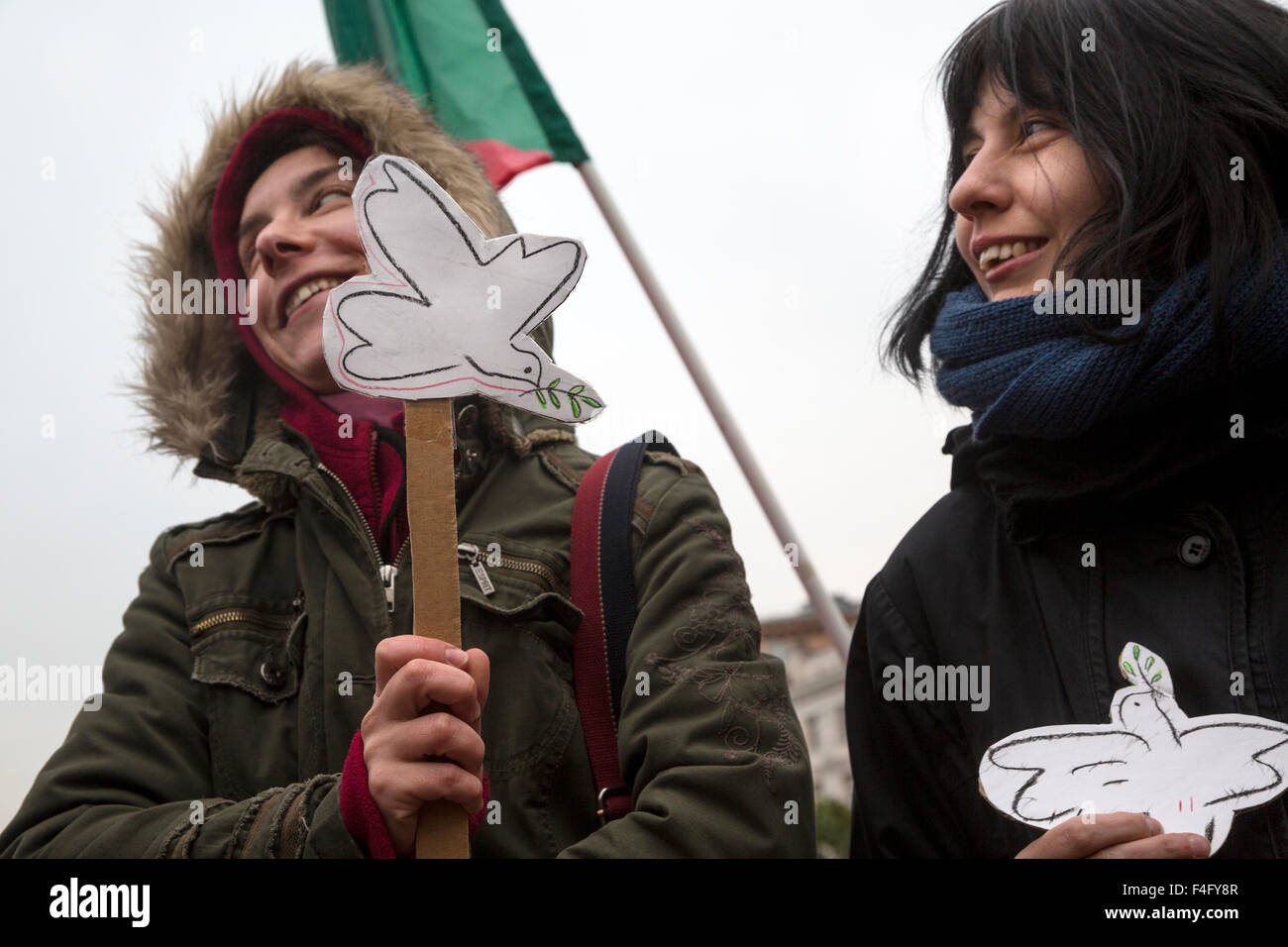 Moscow, Russia. 17th October, 2015. People protest in center of Moscow ...