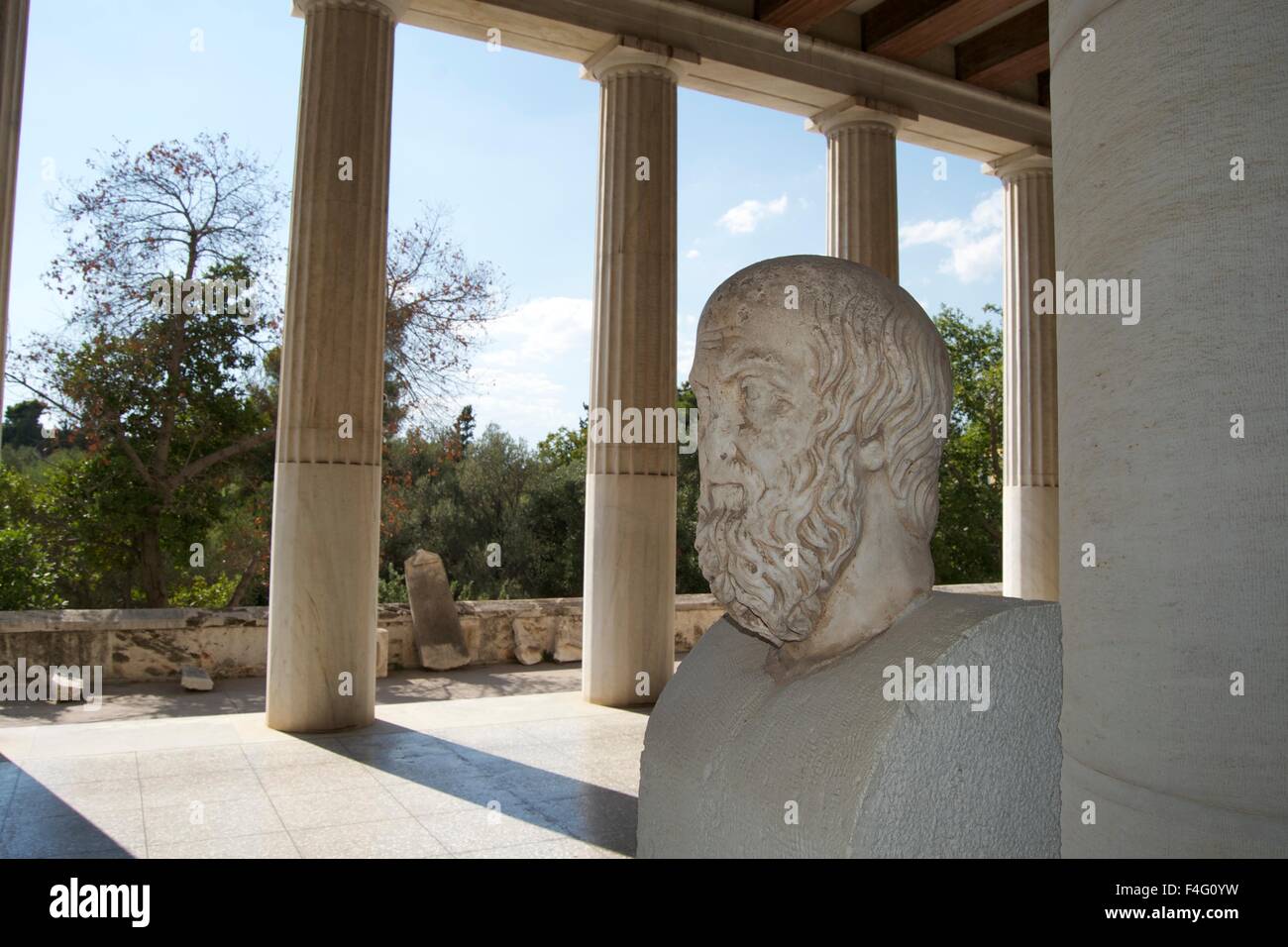 Statues in Athens Museum Stock Photo - Alamy