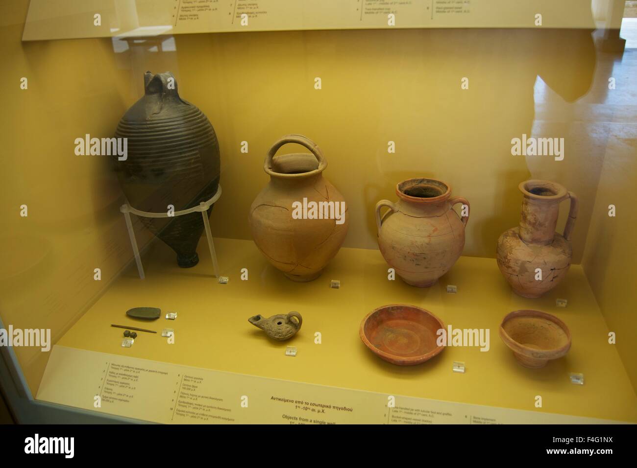 Ancient Greek pottery museum culture clay craft Stock Photo - Alamy