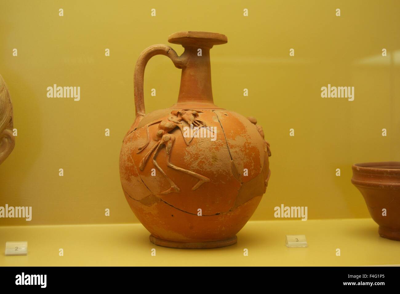 Ancient greek pottery museum culture hi-res stock photography and ...