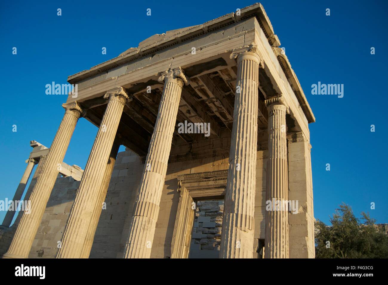 Acropolis Greek pillar tower building temple ruin Stock Photo - Alamy