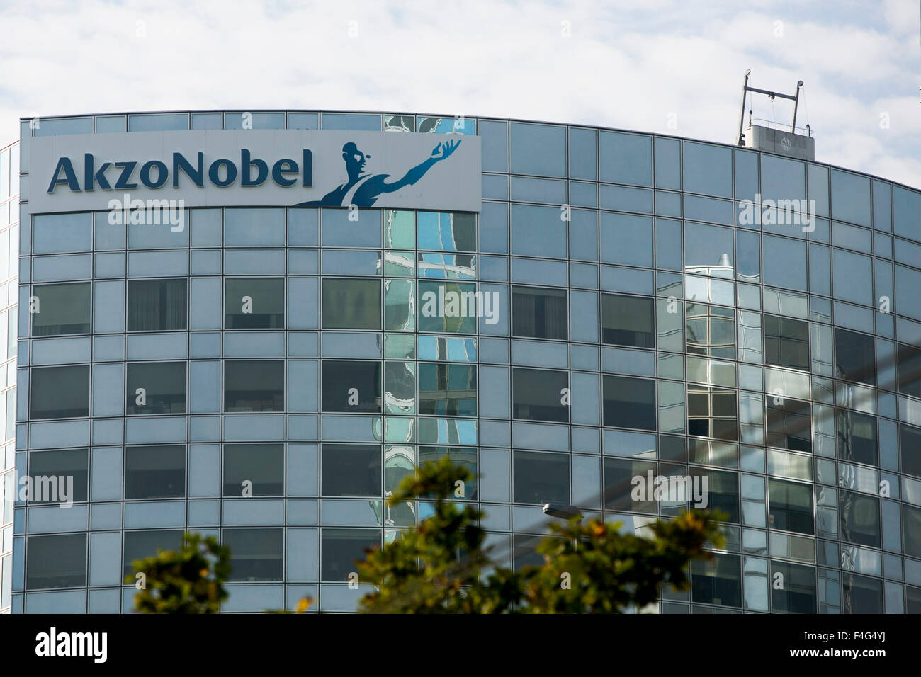 Akzo nobel logo hi-res stock photography and images - Alamy