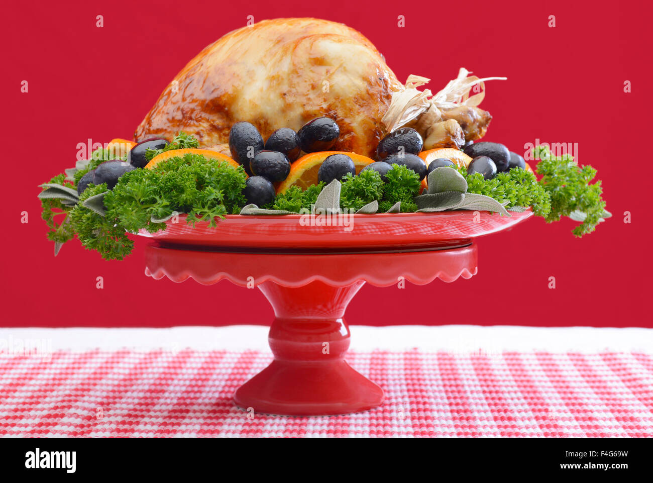 Red and white theme Thanksgiving Table setting with Roast Turkey ...
