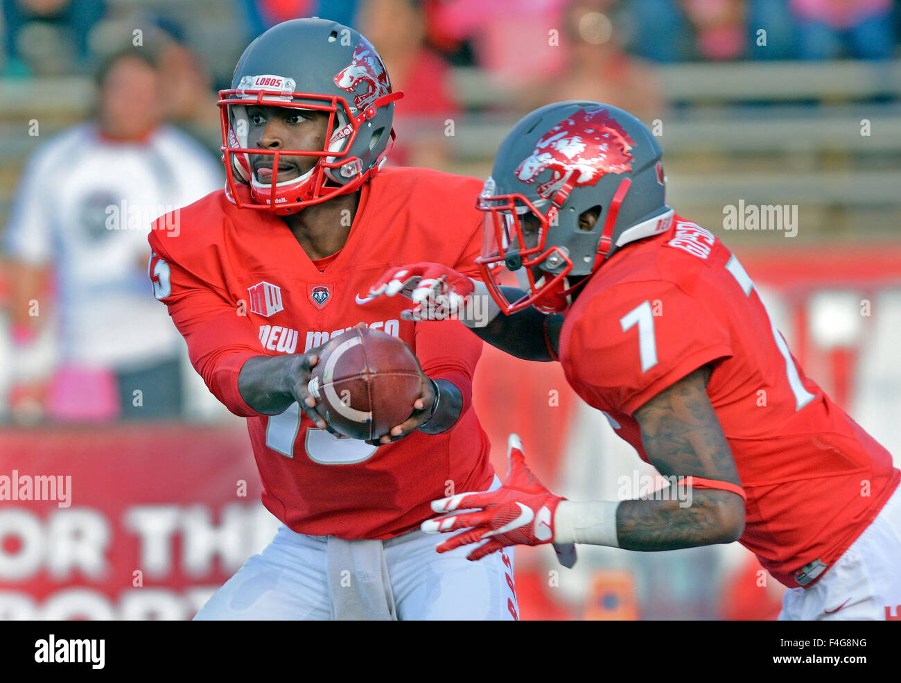 Albuquerque, NM, USA. 17th Oct, 2015. UNM's quarter back Lamar Jordan ...