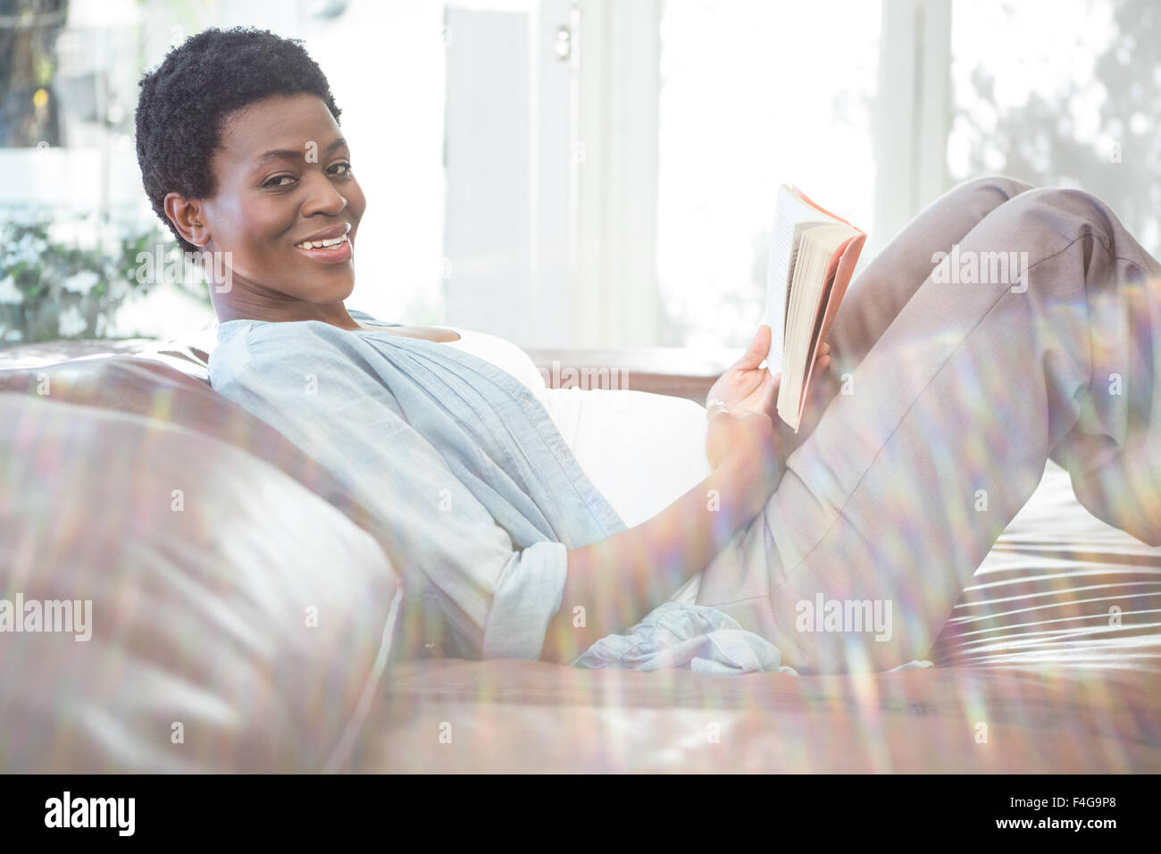 Woman read on book home hi-res stock photography and images - Alamy