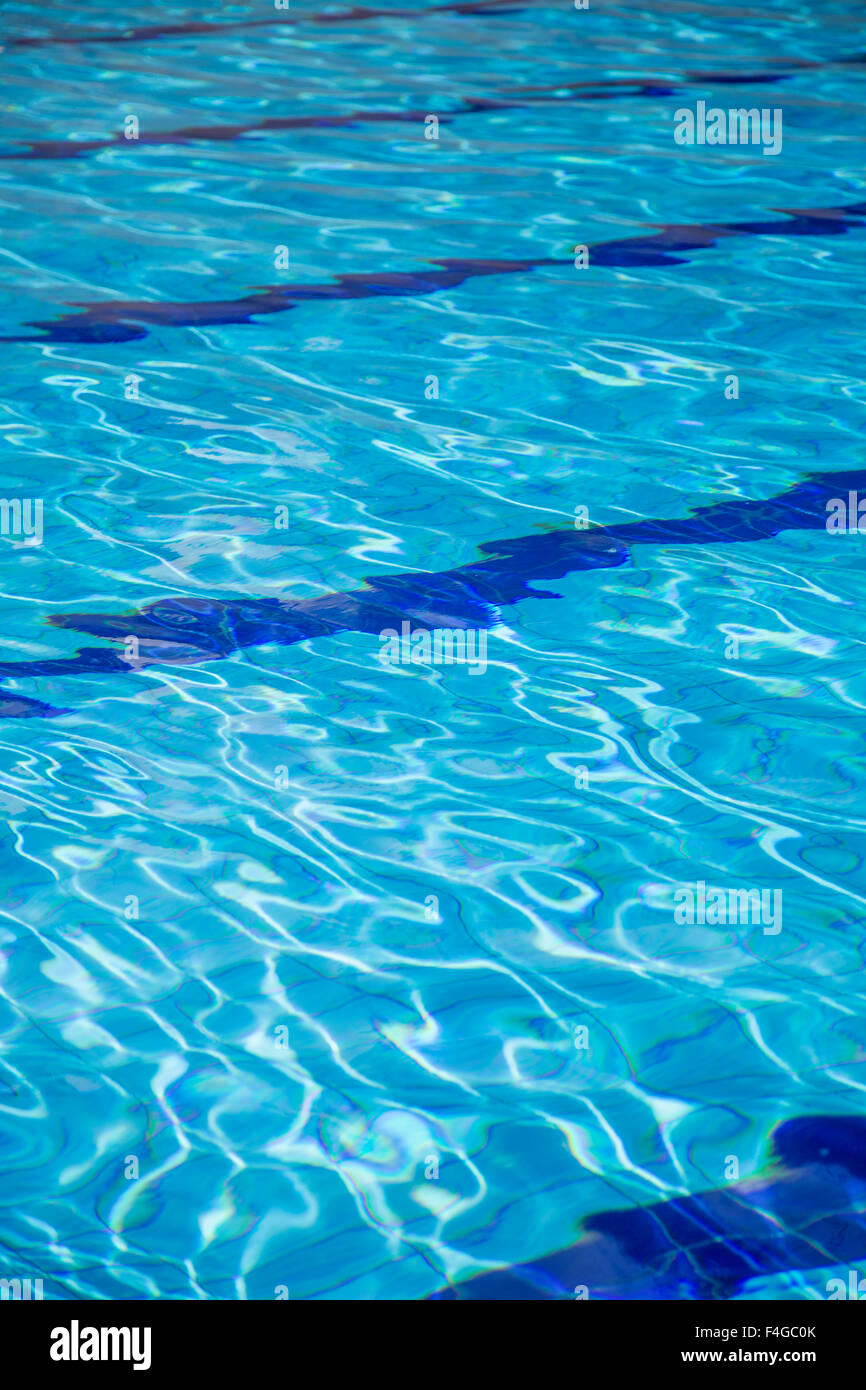 Wave refraction hi-res stock photography and images - Alamy