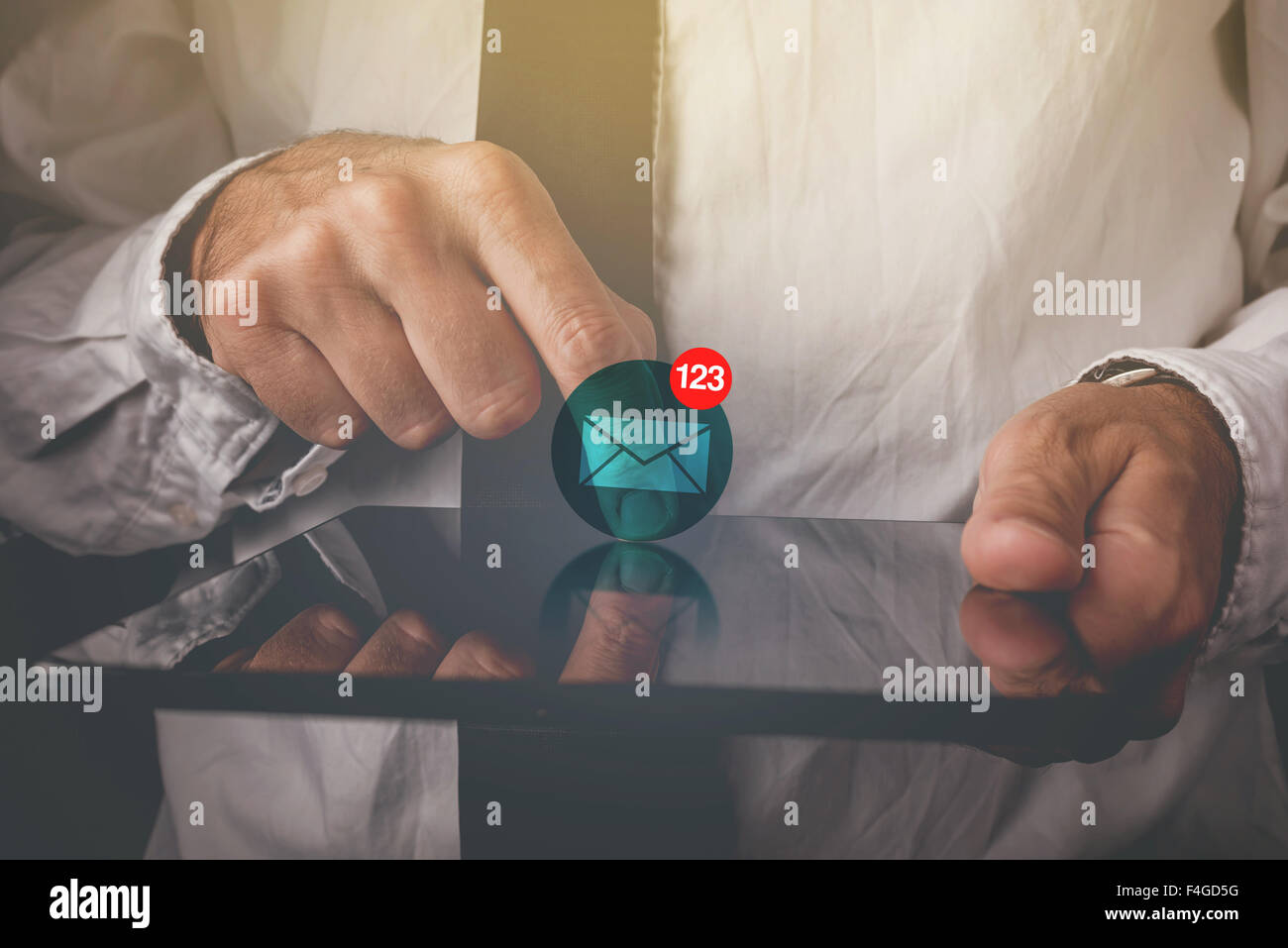 Digital message device hi-res stock photography and images - Alamy