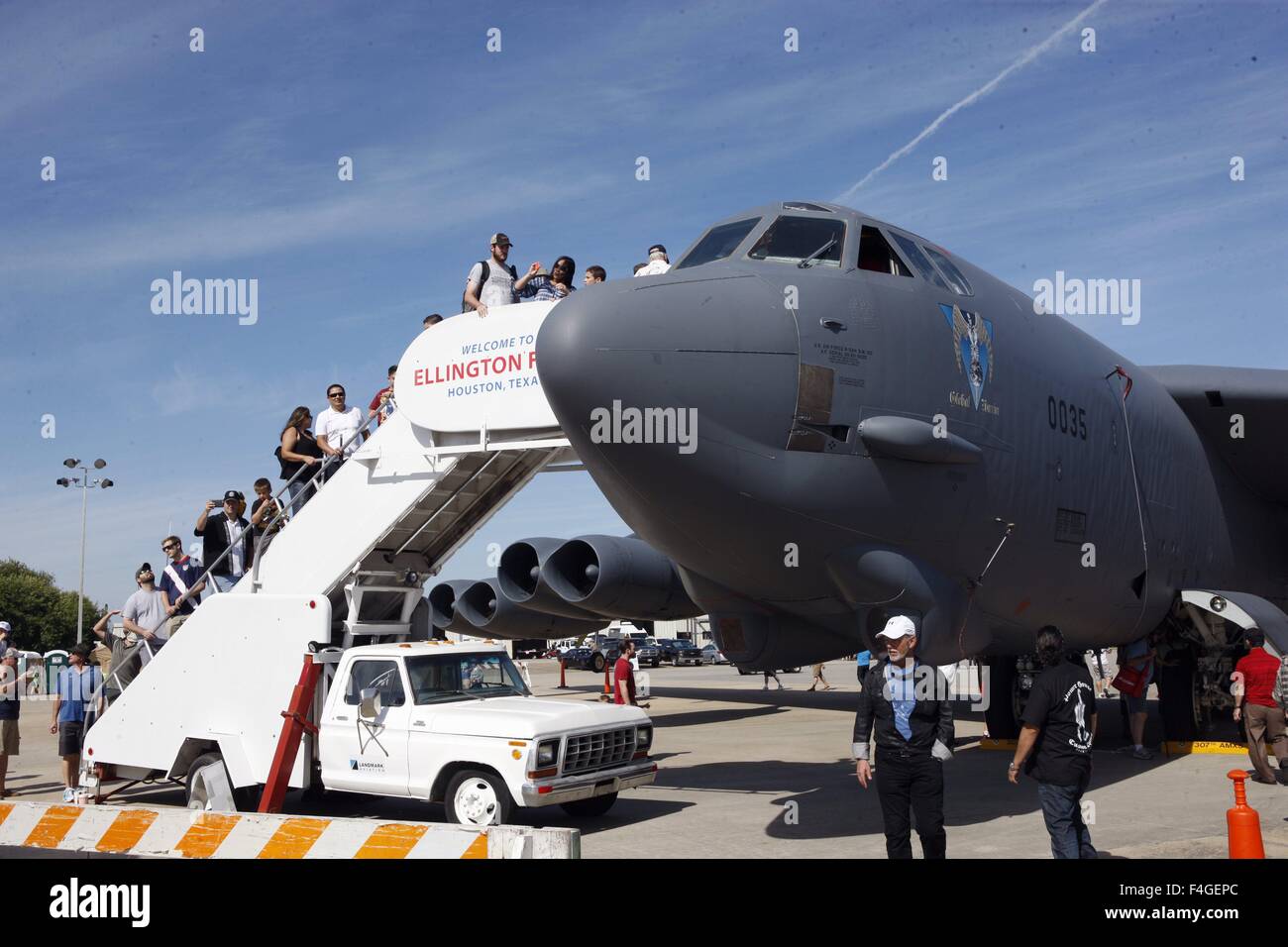 Wings over houston airshow hi-res stock photography and images - Alamy