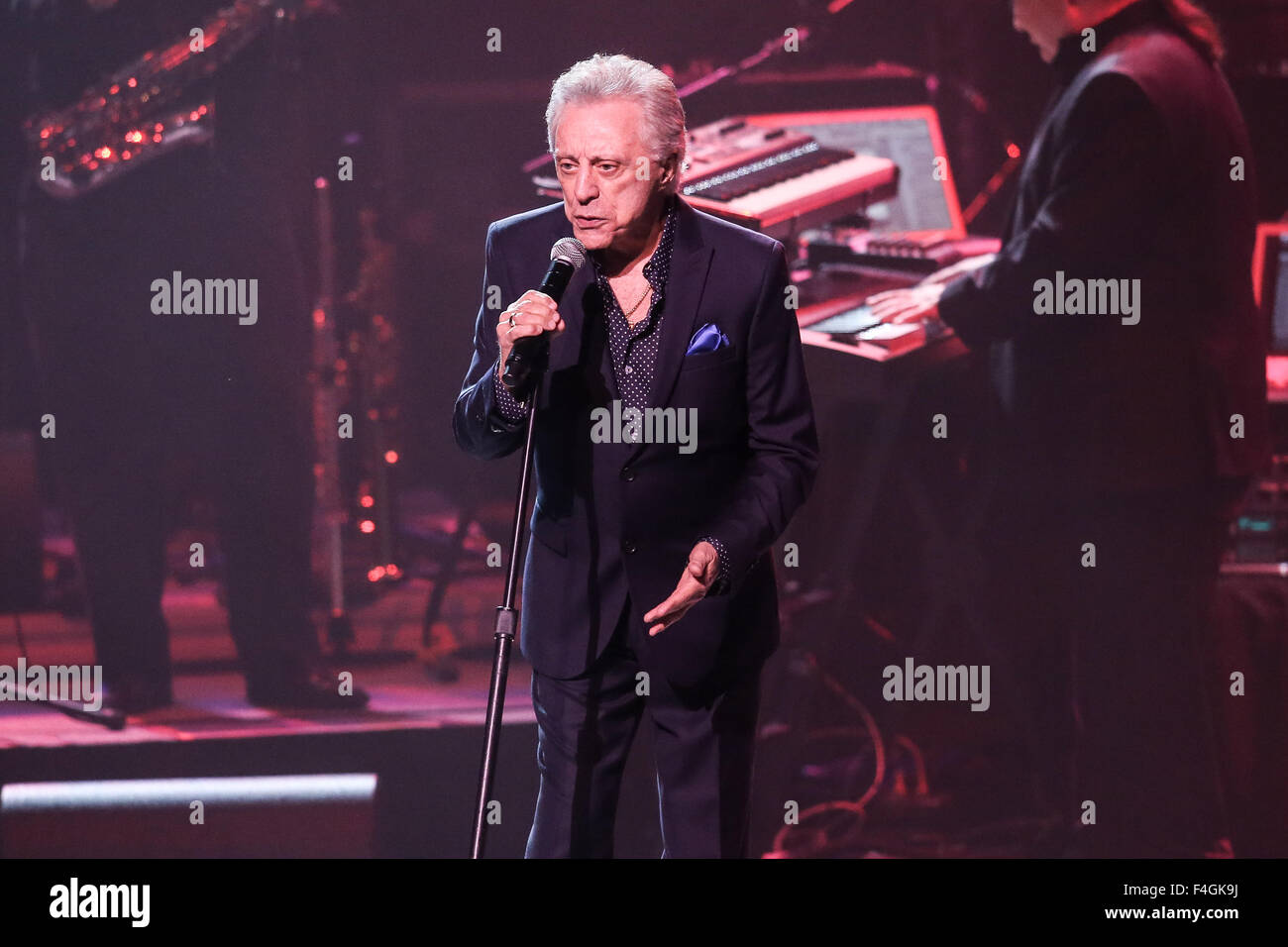 Frankie Valli performs in North Carolina Stock Photo - Alamy