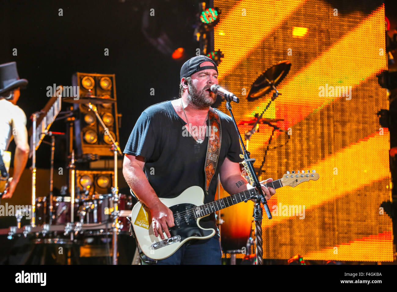 Country Music artist LEE BRICE bring his 2014 Summer Tour to Raleigh ...