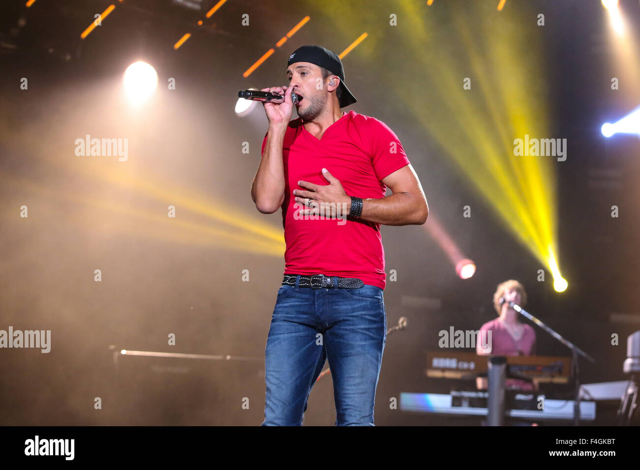 Country Music artist LUKE BRYAN bring his 2014 Summer Tour to Raleigh ...