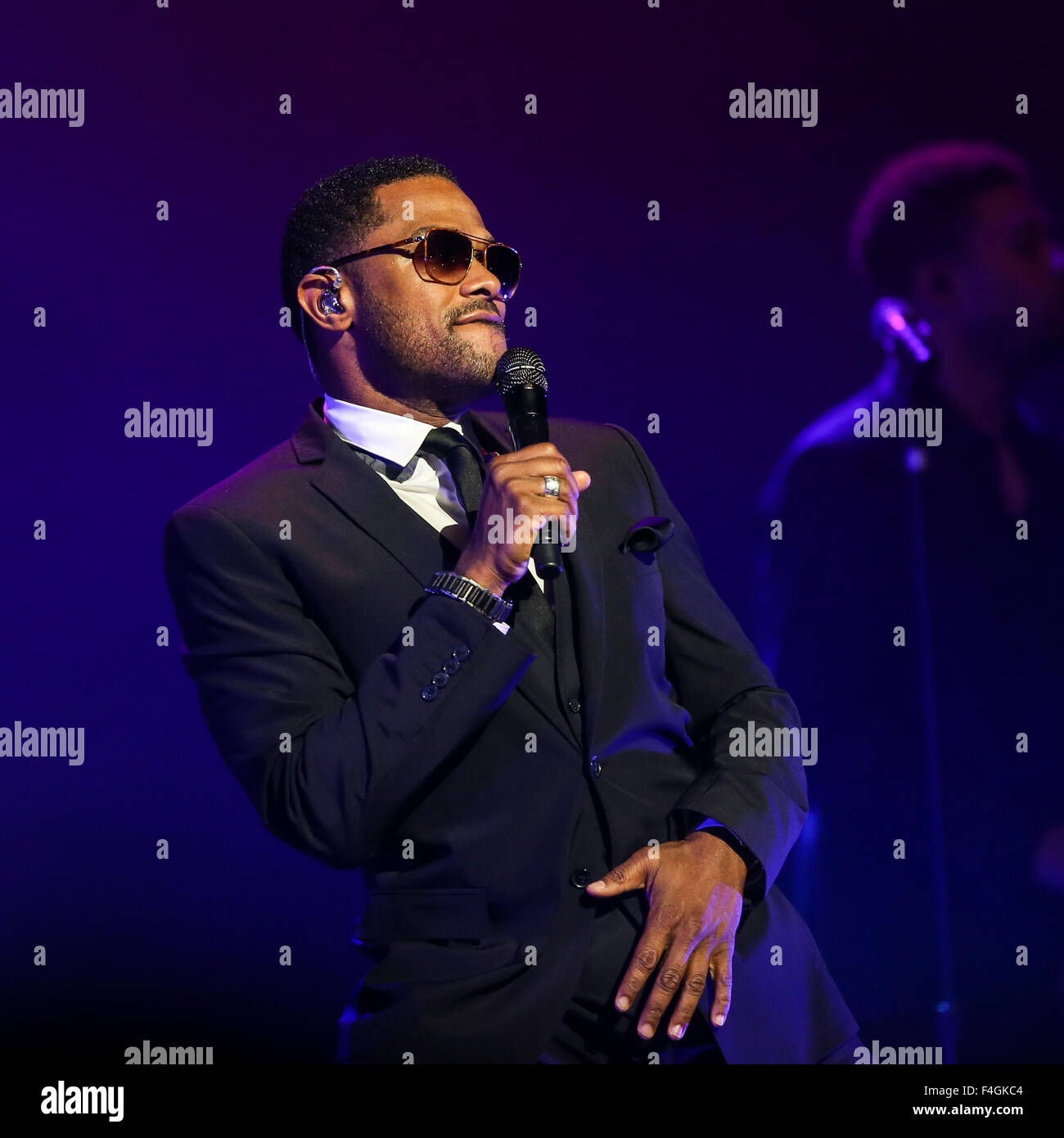 Music Artist MAXWELL brings his 2014 Tour to the Durham Performing Arts ...