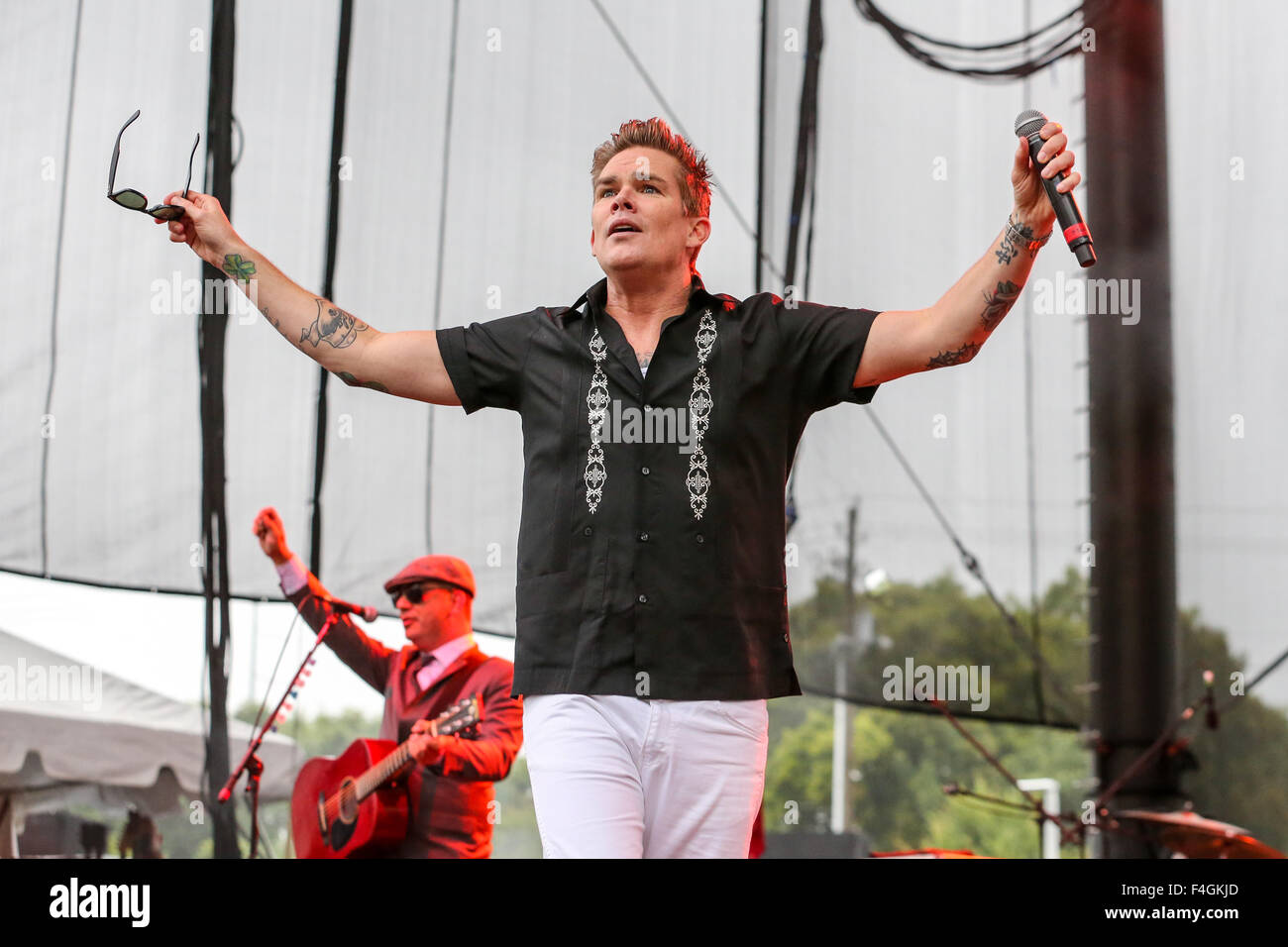 Sugar ray band portrait hi-res stock photography and images - Alamy