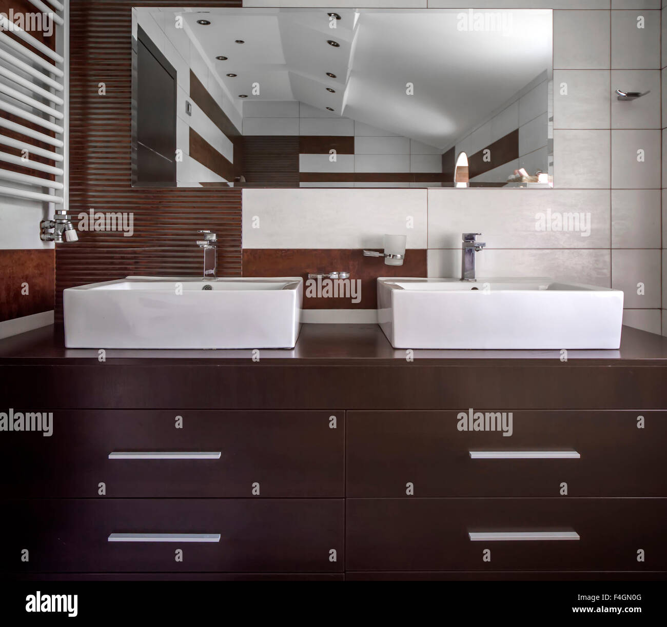 Modern bathroom furniture hi-res stock photography and images - Alamy
