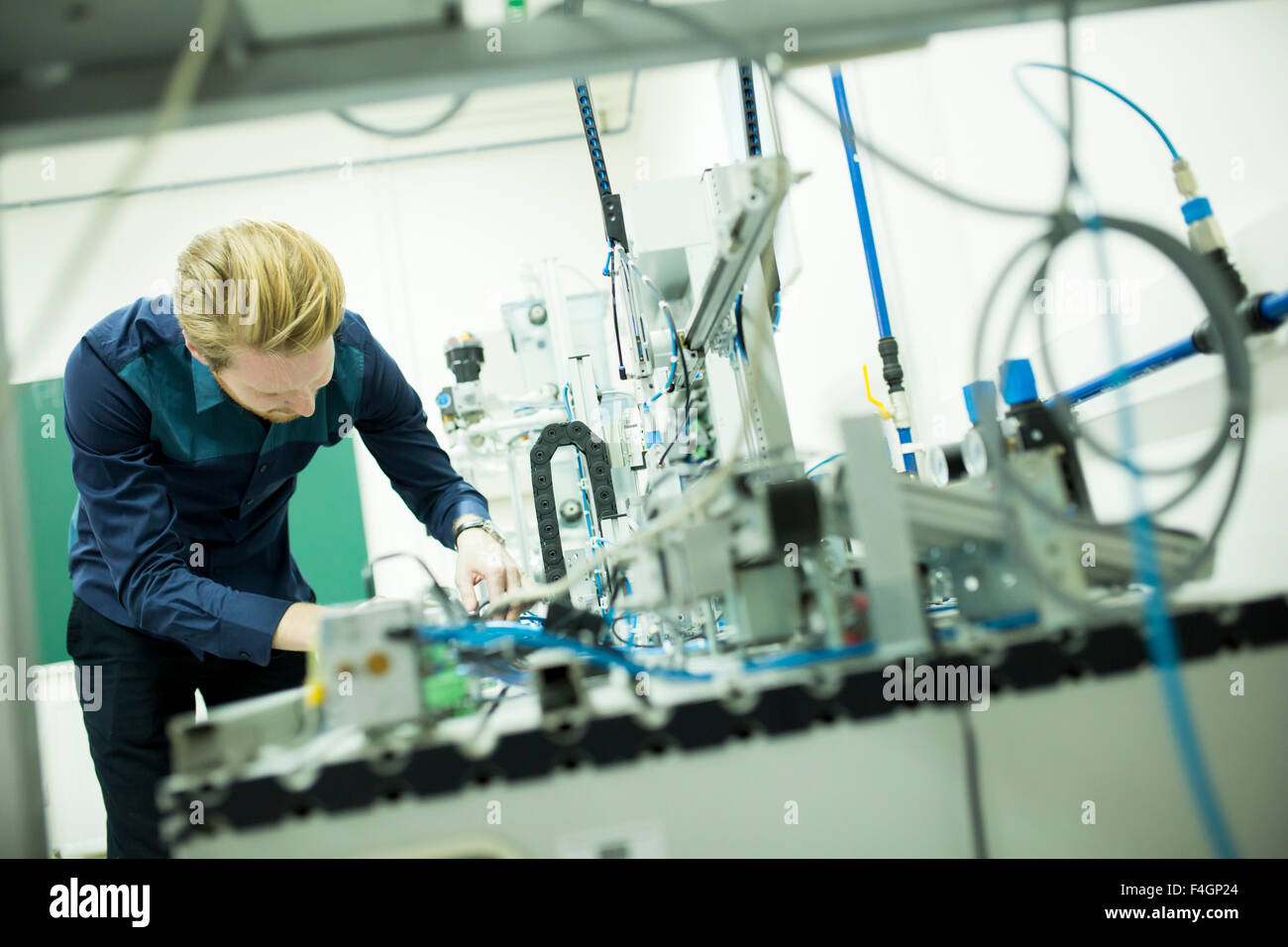 Mechanical Electrical Engineer High Resolution Stock Photography and ...